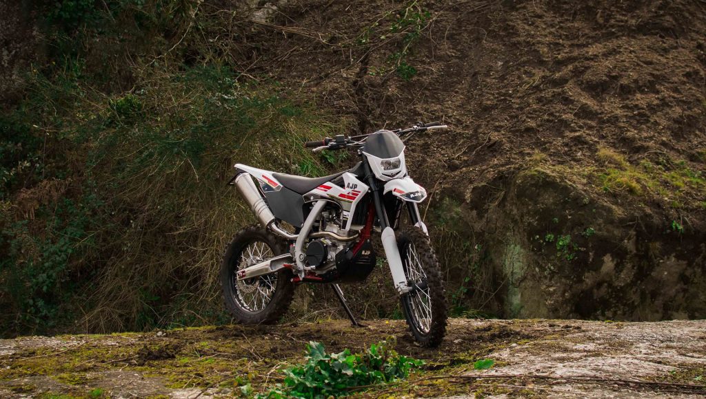 AJP SPR250 Enduro – AJPMOTOS.COM.MY | AJP Motos Experts & Sole Distributor Malaysia